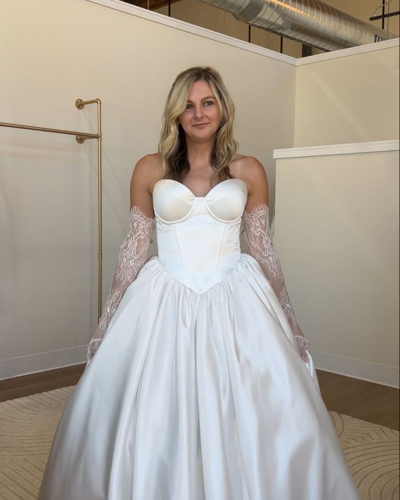 Your Complete Guide to Wedding Dress Waistlines (and Why Basques are ...